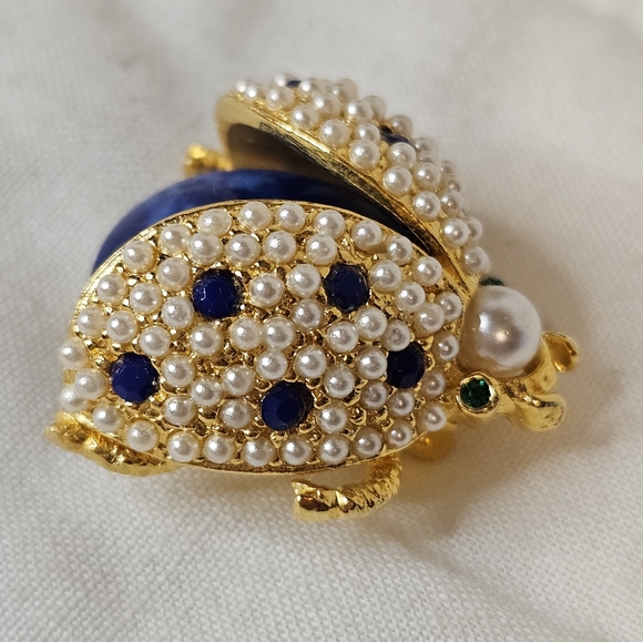 Hattie Carnegie | Jewelry | Vintage Signed Hattie Carnegie Lady Bug ...